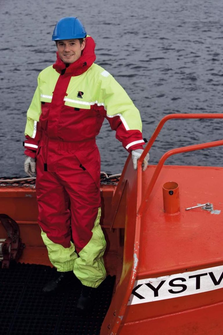 Spotlight On: Offshore Worksuit 957 – EN 393 50N | Offshore Supply